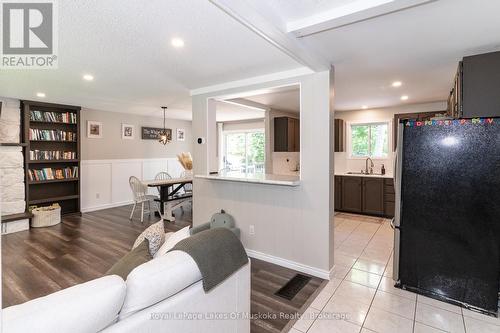 220 Alexander Street, Gravenhurst (Muskoka (S)), ON, P1P 1A6 - house ...