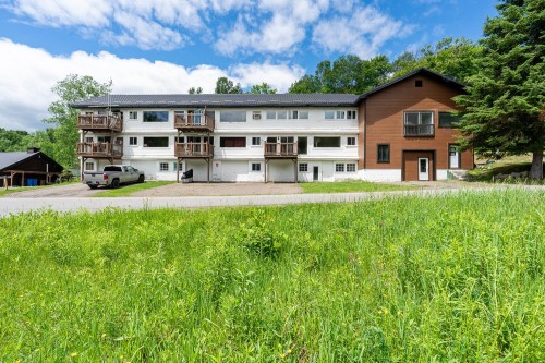 1275 Ch. Du Mont-Loup-Garou, Sainte-Adèle, QC, J8B 3C7 - louer à louer ...