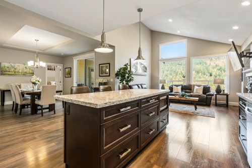 4-1911 Woodside Boulevard, Agassiz, BC, V0M 1A1 - Single Family ...